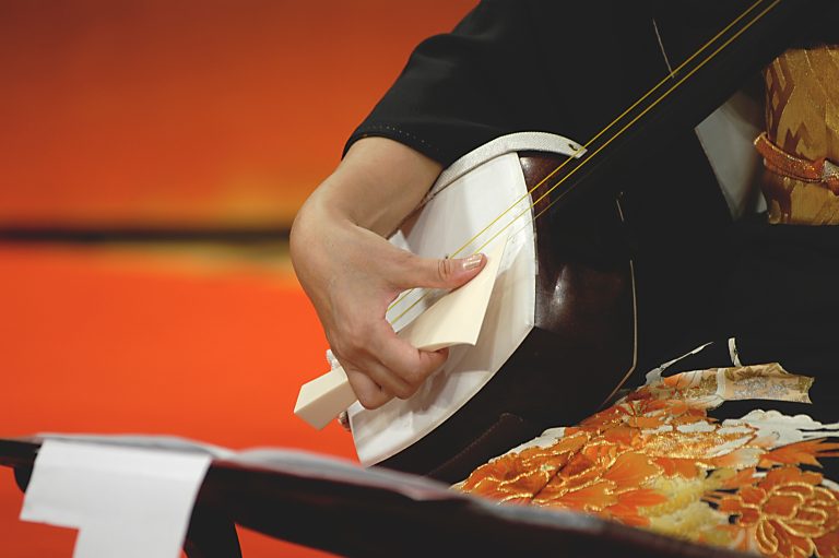 A history of koto, a traditional Japanese musical instrument